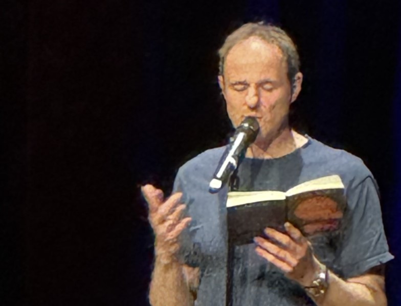 Vince Ebert begeistert mit "Vince of Change" - infopress24.de